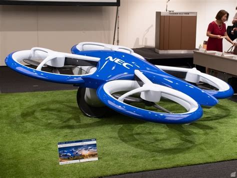 「空飛ぶクルマ」の実現を目指す 空の移動革命に向けた官民協議会がスタート Cnet Japan