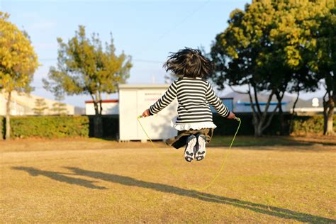 大人でも楽しめるフラフープ遊び7選 フラフープ遊びでアイスブレイク