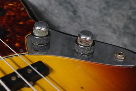 1961 Fender Stack Knob Jazz Bass Sunburst Refinish Andy Baxter