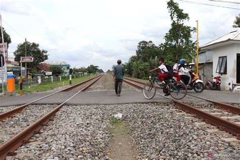 Pemprov Jatim Upayakan Pasang Palang Pintu Pada 734 Perlintasan Kereta