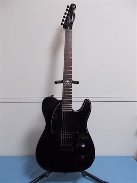 【目立った傷や汚れなし】squier By Fender Avril Lavigne スクワイヤー フェンダーアヴリル・ラヴィーン