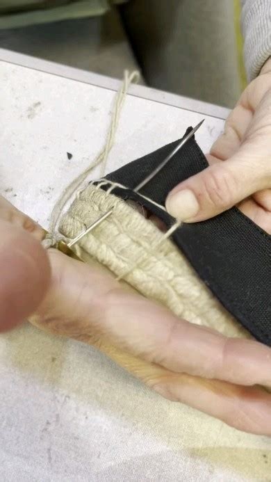 ‎کفاشی یوسفی‎ ‎آموزش دوخت کفش با درفش و هنر دست👌 👟👞🥿👠👡👜👝🎒 کفاشی