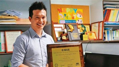 知名教授劈腿9女！妻見鹹濕對話崩潰 「渣男群組」炫耀戰績露餡 社會 三立新聞網 Setncom