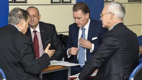 Работодателските и бизнес организации не искат да плащат болнични Бизнес Dir Bg