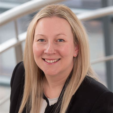 Sinéad Dixon Oakwood