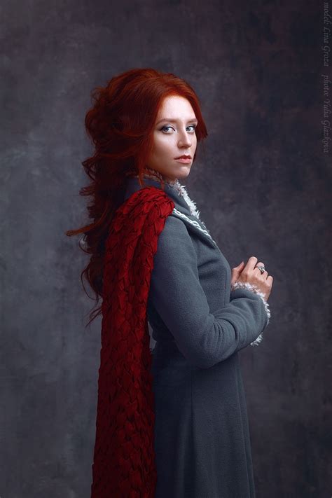 ปักพินโดย Mloc ใน New Redheads