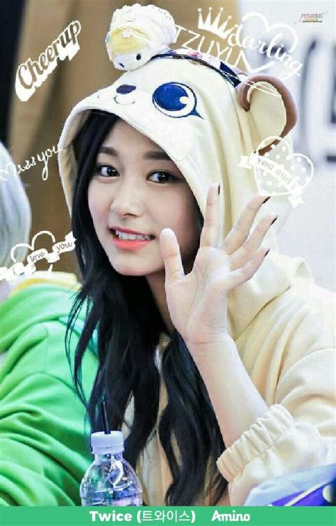 Cute Tzuyu Twice 트와이스ㅤ Amino