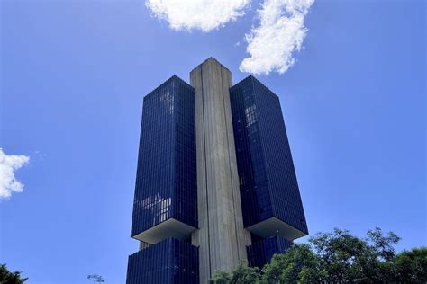 Dívida pública bruta do Brasil sobe a 73 6 do PIB 30 06 2023