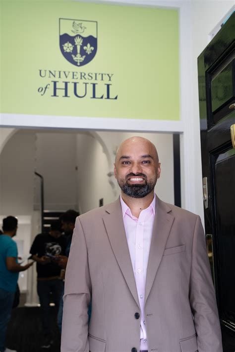 Farhan Qureshi University Of Hull London