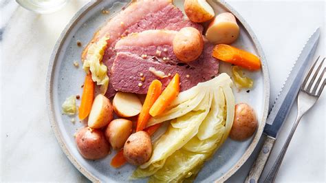 Authentic Corned Beef And Cabbage Classic Corned Beef And Cabbage