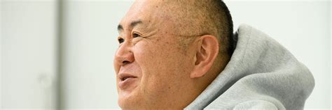 「挨拶にスランプなし」「老いてこそ花」今年でデビュー35周年仕事が途切れない男・松村邦洋（55）の“謙虚な生き方” 文春オンライン