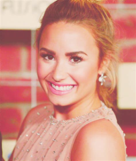 Mania Fake Demi Lovato