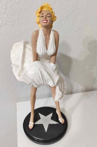 Action Figures Escultura Marilyn Monroe Marilyn Monroe
