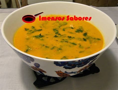 Sopa De Tomate Com Manjericão Imensos Sabores