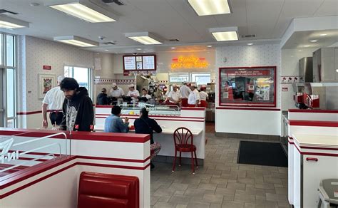 In N Out Burger Opens In Ceres Ceres Courier