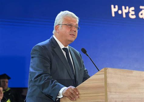 وزير التعليم العالى يُغادر إلى باريس للمُشاركة في الدورة ٢٢٠ للمجلس