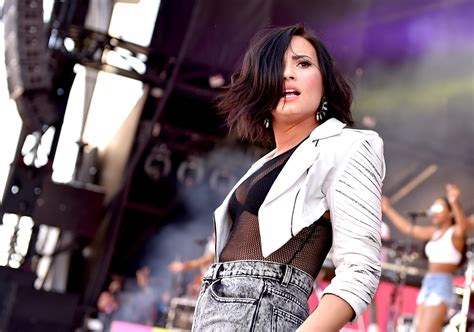 Demi Lovato Unretouched Nude Photoshoot Time