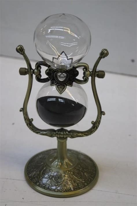Beautiful Large Hour Glass Live And Online Auctions On