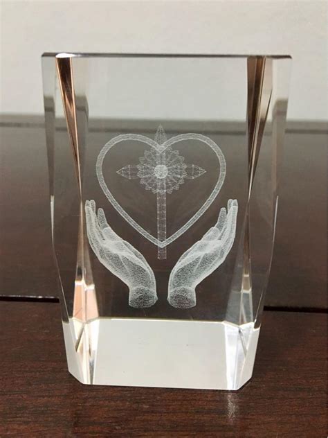 3d Laser Etched Glass Display Art Paper Weight Furniture And Home