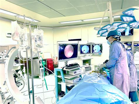 年輕移工下背痛一年 脊椎內視鏡治療快速回職場 中台灣時報