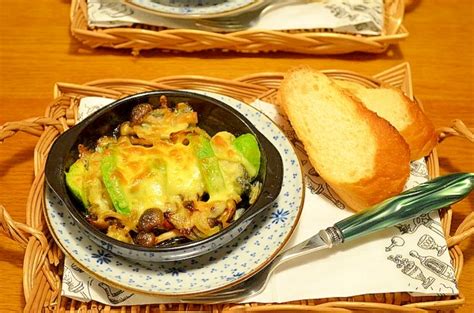 牡蠣とアボカドのチーズ焼き レシピ・作り方 By かき小町2012 楽天レシピ