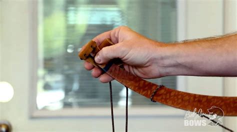 How To String Your Bob Lee Bolt Up Recurve Or Longbow