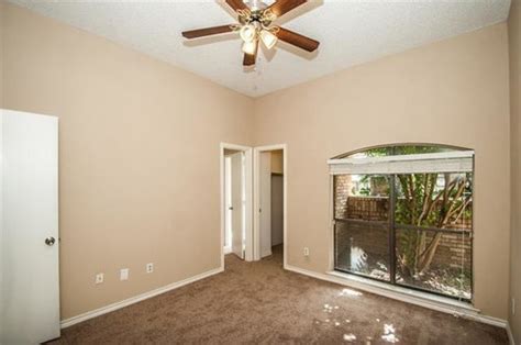 Need Help With These Weird Windows