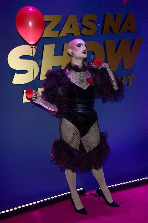 Michał Szpak Bez Spodni Promuje Drag Me Out Mery Spolsky Postawiła