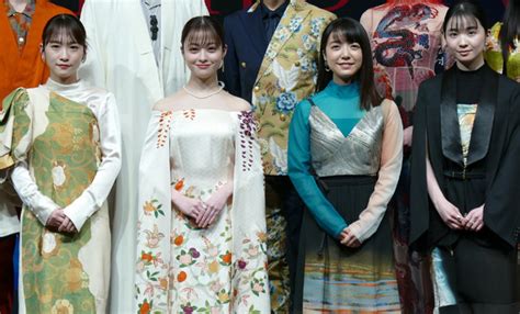 橋本環奈＆上白石萌音＆川栄李奈＆福地桃子、世界に羽ばたく舞台「千と千尋の神隠し」に意気込み 1枚目の写真・画像