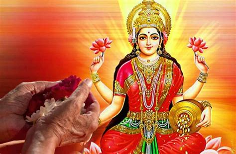 Maa Laxmi Ko Prasanna Karne Ke Upay In Hindi शुक्रवार के दिन मां