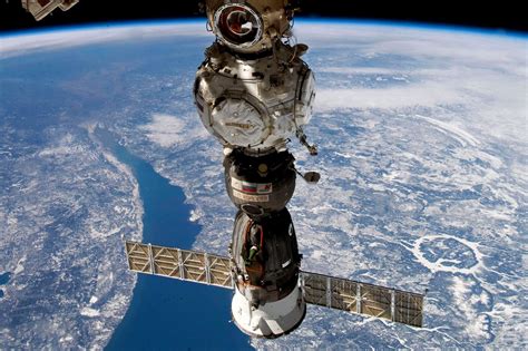 Russia to Launch Space Station Rescue Mission to Bring Astronauts Home - The New York Times