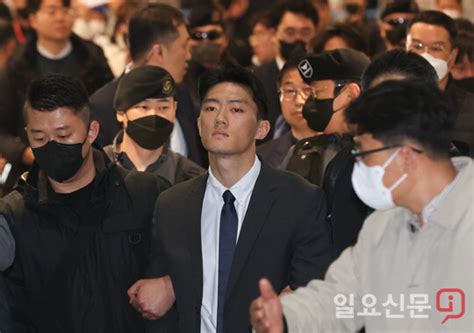 인천공항 입국하는 전두환 전 대통령 손자 전우원 일요신문