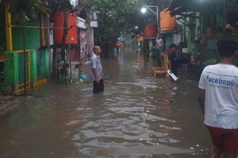 Hujan Semalaman Sejumlah Wilayah Di Tangerang Banjir