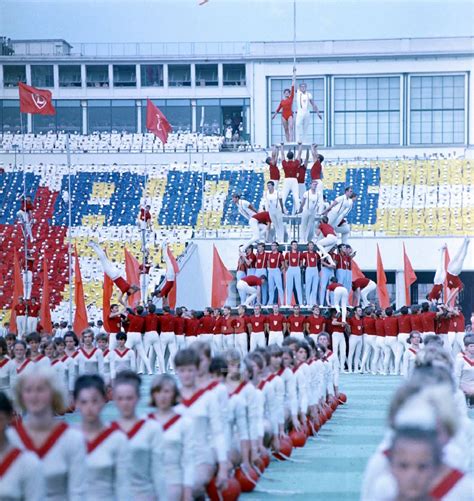 DDR Bildarchiv Leipzig Sportler Auf Dem Turn Und Sportfest 1969 In
