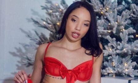 Alexis Tae Net Worth Age Height Weight Boyfriend