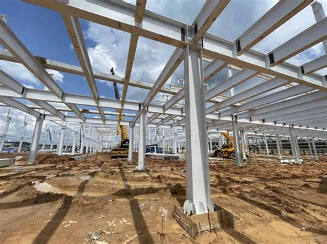 Steel Structure Bracing System Types Design Principles Steelpro Peb