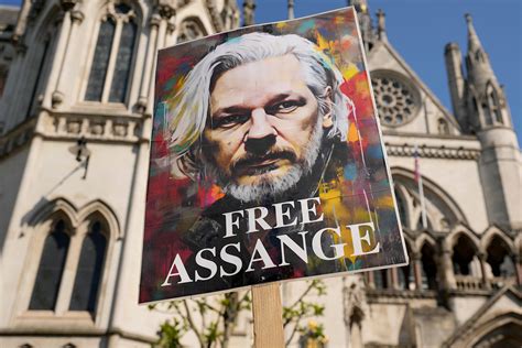 Tribunal Superior De Londres Permite A Julian Assange Un Nuevo Recurso