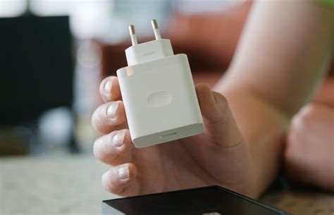 Verbruikt Een Oplader Stroom Zonder Aangesloten Telefoon