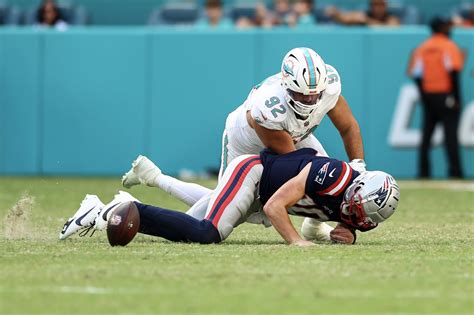 Patriots Vs Dolphins Nfl Week 12 Final Score News Injuries More