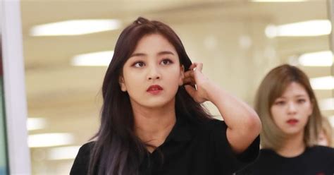 포토 트와이스지효 오늘도 리즈 갱신하는 미모