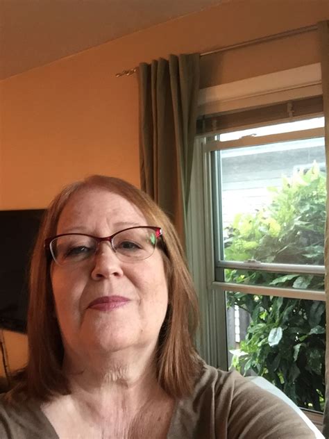 Stylish Older Women Women Looking For Men Mom Gallery Stunning Women