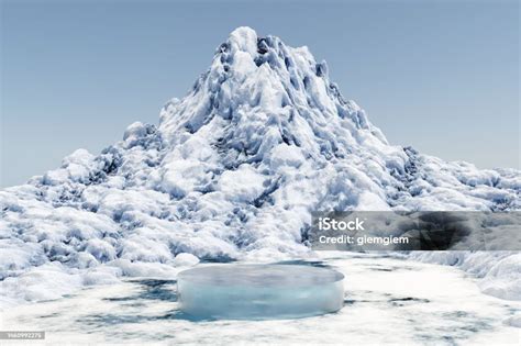추상 3d 렌더링 플랫폼과 눈 덮인 땅이 있는 얼음 눈 산에 있는 얼음 연단 배경 제품 디스플레이를 위한 배경 맑은 하늘 화장품 미용 제품 또는 스킨케어 광고 등 3차원