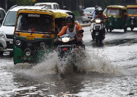 Delhi Rains Heavy Downpour Lashes Capital Water Logging Traffic Jams