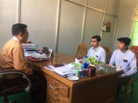 လူဝင်မှုကြီးကြပ်ရေးနှင့်လူ့စွမ်းအားအရင်းအမြစ်ဝန်ကြီးနှင့်တွေ့ဆုံခြင်း