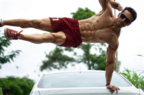 Tiger Shroff Flaunts His Ripped Abs After Completing Student Of The
