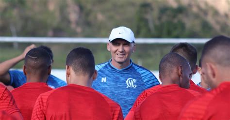 Rádio Web Mix Esporte Som Gilmar Dal Pozzo é o novo técnico do Paraná e o auxiliar Lucianinho