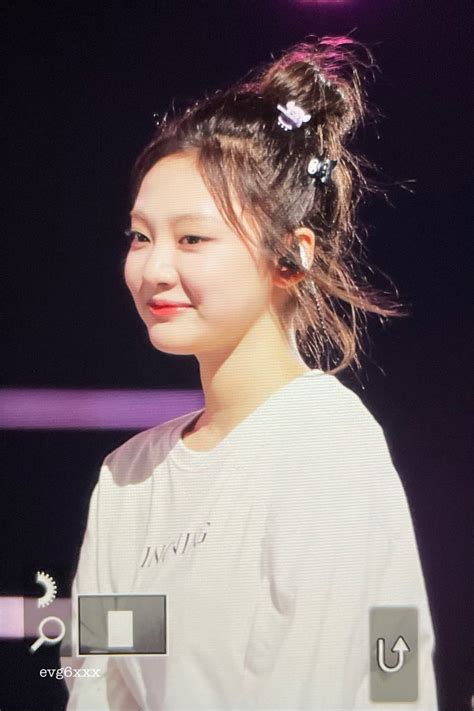 에스파 손민수 On Twitter 닝닝 230316 Hyperline 콘서트 착장 ⍣ 산리오 산리오 미니 헤어클립 세트