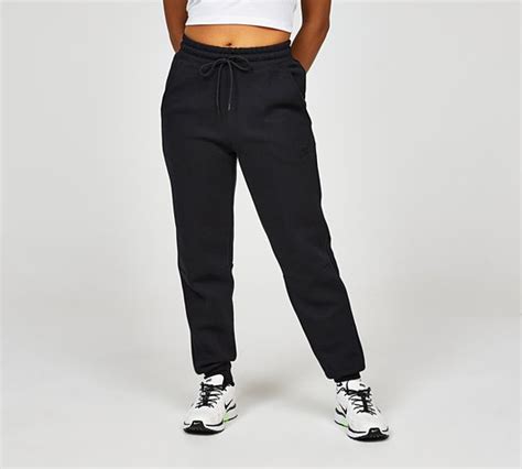 Nike Womens Tech Fleece Mid Rise Pant Black Black Footasylum