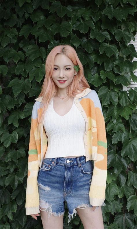 Taeyeon R Kimtaeyeon