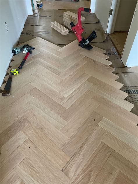 White Oak Herringbone Hardwood Floors In Foyer Herringbone Pattern